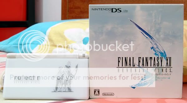 【我的收藏】FF XII：歸來之翼 NDS Lite 主機同梱版 - Raiden87的創作 - 巴哈姆特